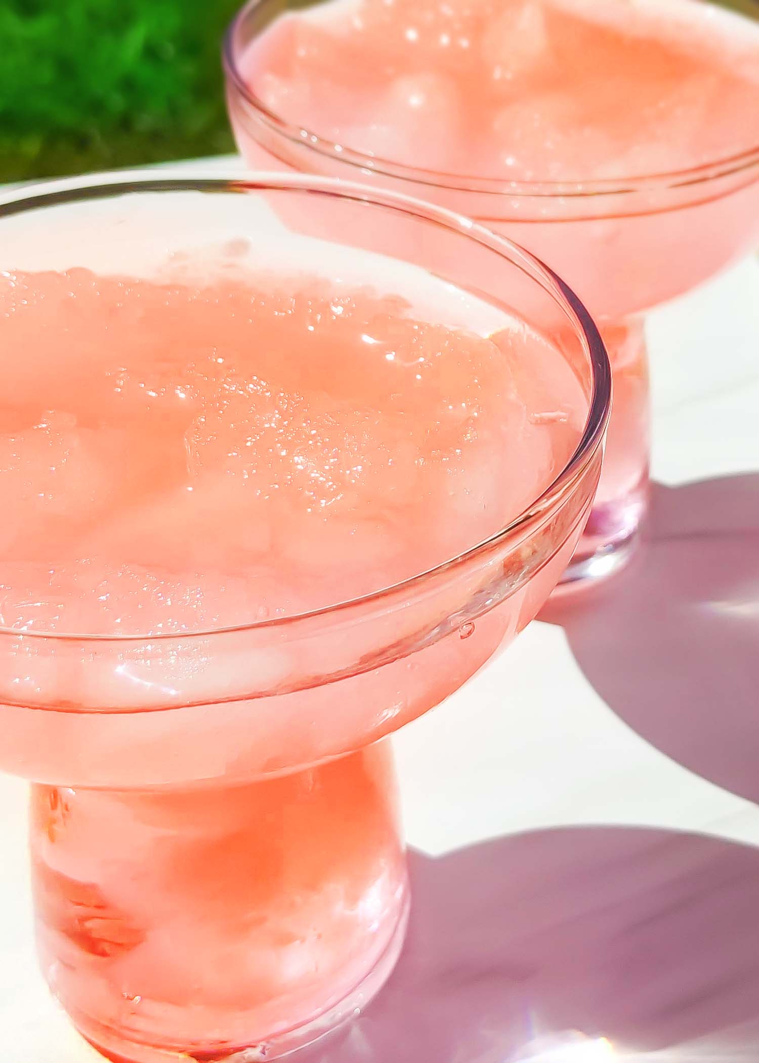 Low Sugar Strawberry Frosé Recipe